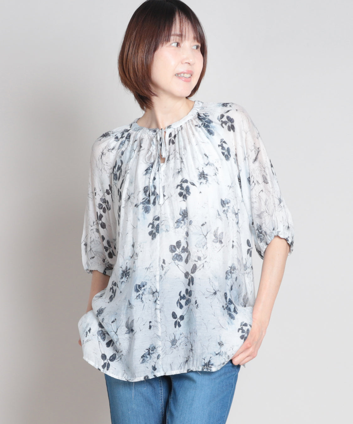 エアリーフローラルギャザーブラウス elife select(イーライフセレクト) 50代60代からのファッション通販elife store(イーライフストア) – elife store ...